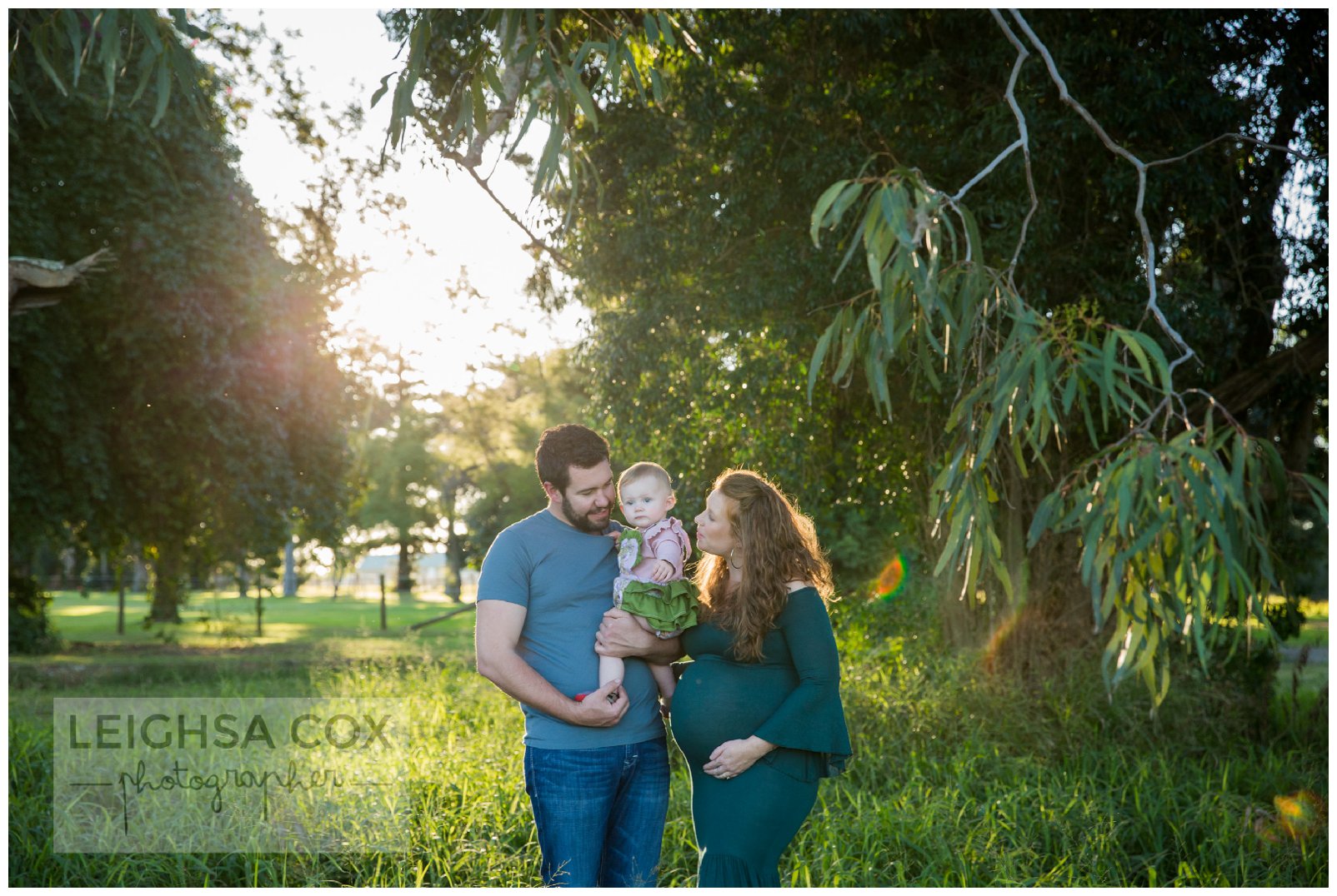 Beautiful baby bump Hunter Valley - Leighsa Cox Photographer